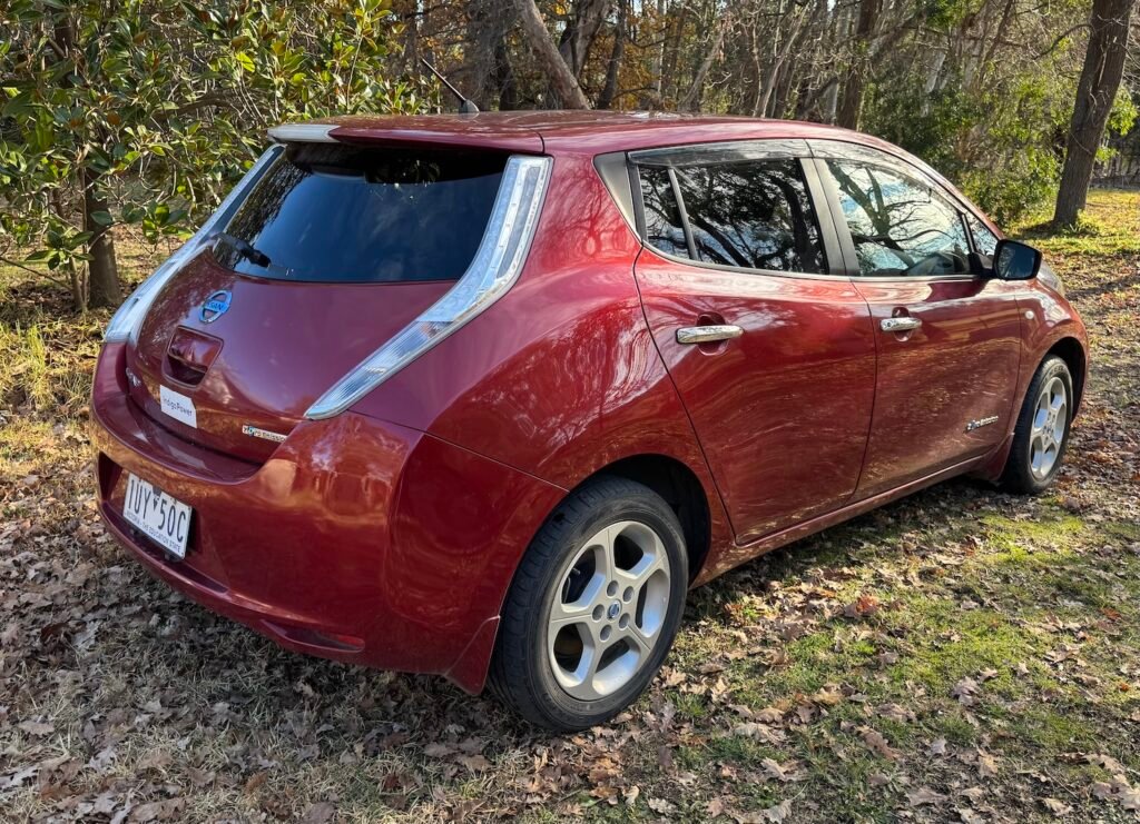 Nissan Leaf AEZO 2017 White 30kwh - Kilowatt Cars